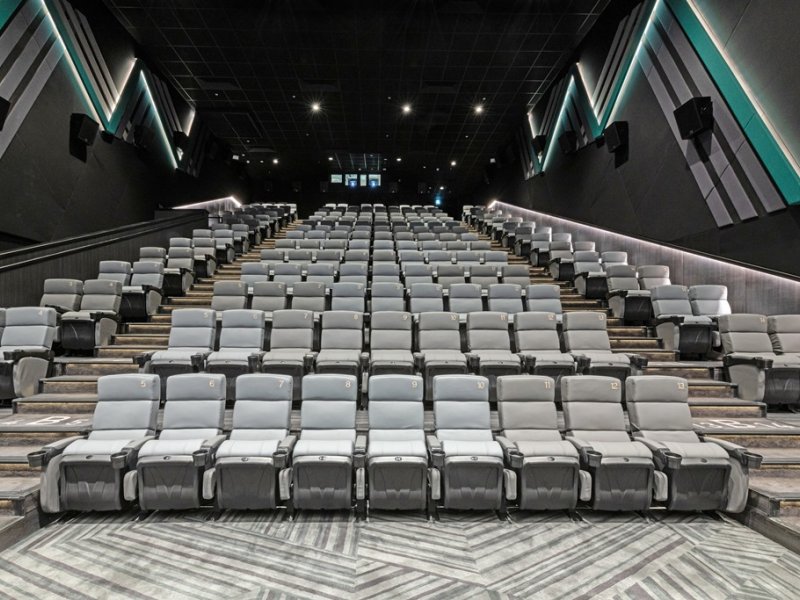 Emperor Cinemas iSQUARE, Tsim Sha Tsui - Theatre with the biggest IMAX ...